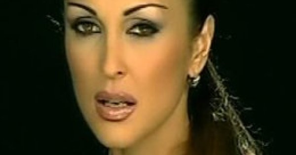 Глория снима Саддам Хюсеин в клип и замина на турне в Австралия - Новини от Dnes.bg