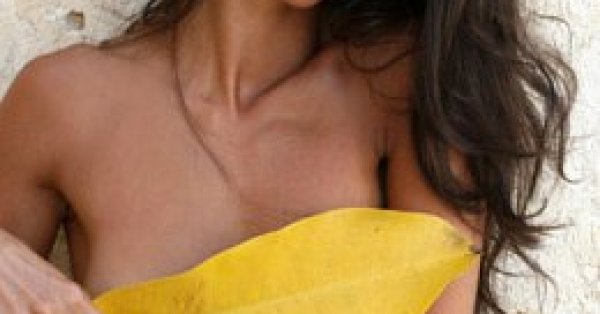 Наша красавица на крачка от $100 000 в максимална надпревара - Новини от Dnes.bg