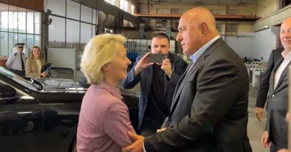 И Борисов е във ВМЗ-Сопот заедно с Урсула фон дер Лайен ВИДЕО - Новини от Dnes.bg