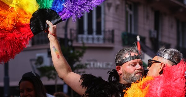 Коментари за Съдът реши: Страните от ЕС трябва да признават еднополовите бракове, сключени в ...