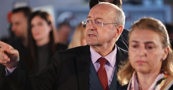 Колкото повече се мотаем за еврото, толкова повече ще страдаме от това - Новини от Dnes.bg