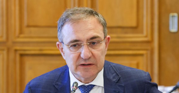 Дават еднократно около 2000 лв. за пострадалите от пожарите - Новини от Dnes.bg