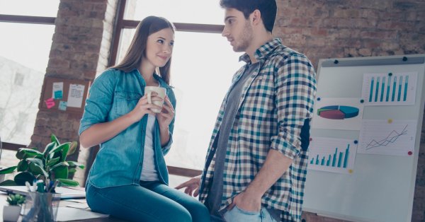 4 зодии, които ще започнат кармични връзки тази година - Новини от Dnes.bg