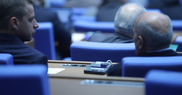 Даваме още 60 000 евро финансова помощ на Украйна - Новини от Dnes.bg