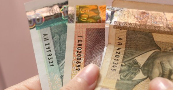 ЕС забранява плащания в брой над 10 000 евро - Новини от Dnes.bg