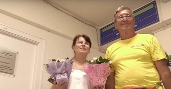 История от Поморие: Да станеш баща на 78 г. и майка на 53 г. - Новини от Dnes.bg