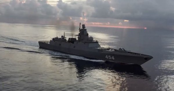 Голямо учение на руските ВМС с 300 кораба и 20 000 матроси - Новини от Dnes.bg