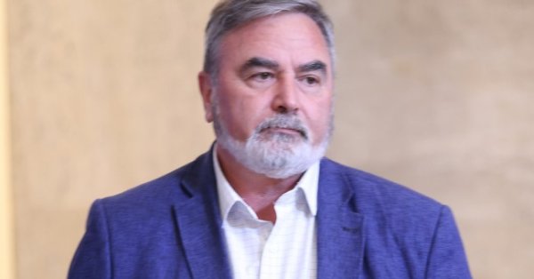 Доц. Кунчев: Засега няма грип, в 60%-70% от случаите в момента се касае за Ковид - Новини от Dnes.bg