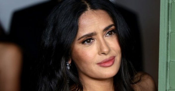 Салма Хайек иска да си изкарва парите, нищо че мъжът й е милиардер - Новини от Dnes.bg