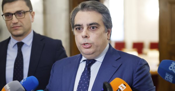 Василев за номинацията на Спецов: Лоша шега на правителството - Новини от Dnes.bg