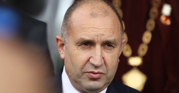 Радев: Днес едни пренаписват историята, други недолюбват вярата ...