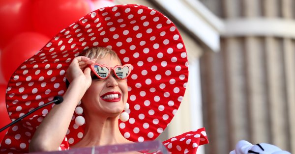 Кейти Пери и Трюдо с първи общи кадри в Instagram - Новини от Dnes.bg