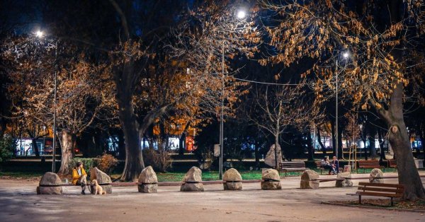 Коментари за Ново осветление в столичния парк "Заимов" - Страница 1 - Новини от Dnes.bg