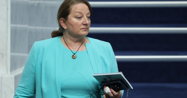 Коментари за Сачева с предложение: Родители на ученици да работят онлайн през лятото - Страница ...